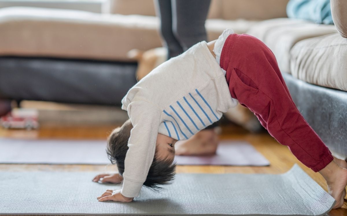 Teach Shape Names to Toddlers & Preschoolers Through Movement & Dance ...